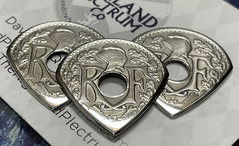 The Highland Plectrum Co. One 1918 French 25 Centimes. | Reverb UK