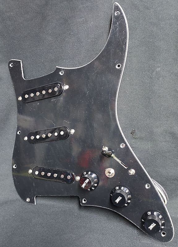 Rock'n R Guitars Loaded SSS for Strat 3-Ply Pickguard W/GM | Reverb