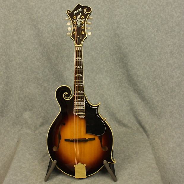 Alvarez A800 All Solid F-Style Mandolin with Case | Reverb