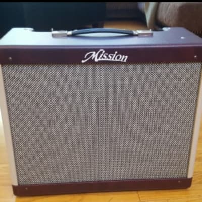 Vero Amp - Chicago Zephyr (Head and Cabinet) | Reverb