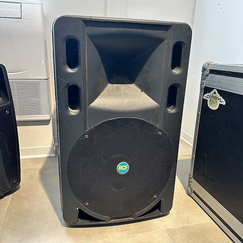 RCF Art 400 Cassa attiva 400 watt | Reverb