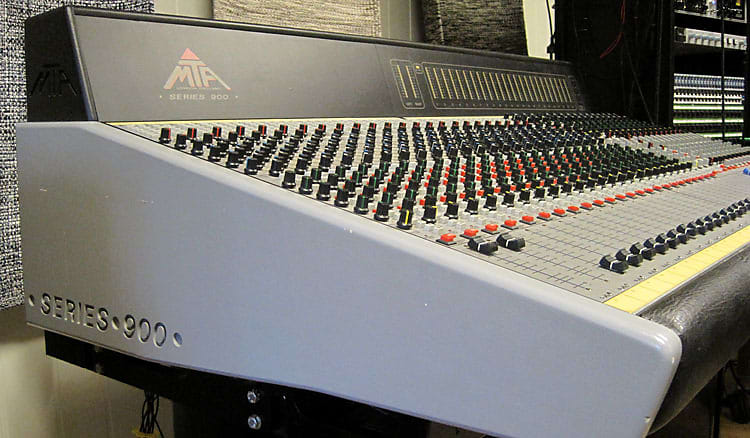 Malcolm Toft MTA 900 1995 | Reverb