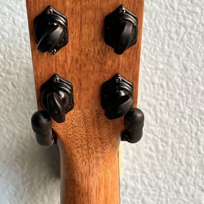 Kala KA-CM-SLN Curly Mango long neck Soprano Ukulele - Satin | Reverb