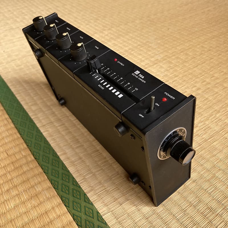 RARE ☆ 1980s Analog Echo Delay Unit TOA ☆ MN3005 BBD | Reverb Canada