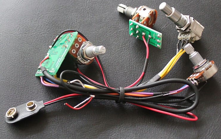 Artec SE3-A,3-Band Equalizer - 1VR,1Bal,1Mid,1Dual | Reverb