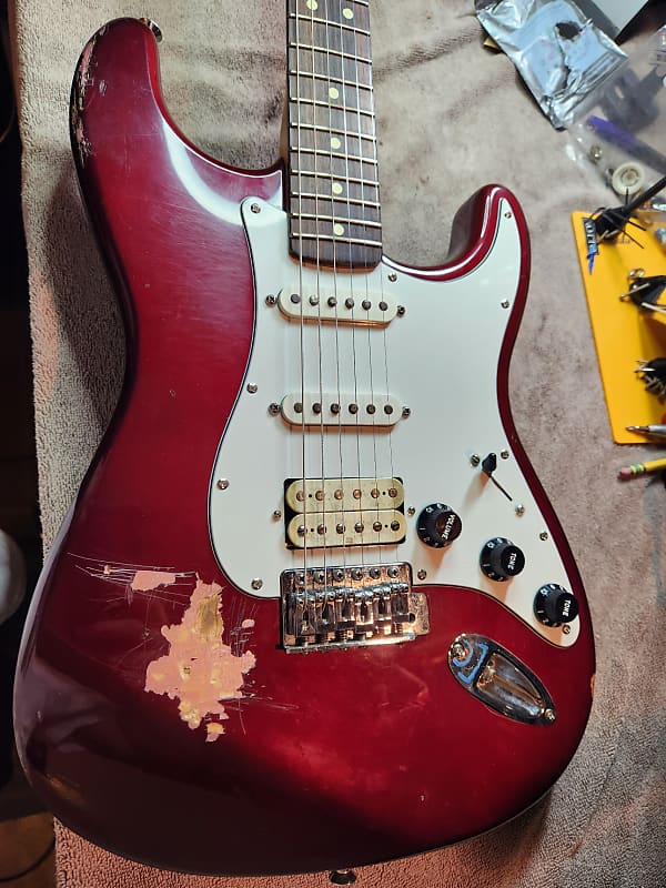 Fender HSS mim Stratocaster 2001 Midnight Wine | Reverb