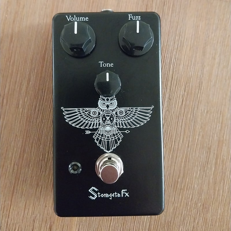 Stonegate FX Divination silicon tone bender fuzz black ash | Reverb