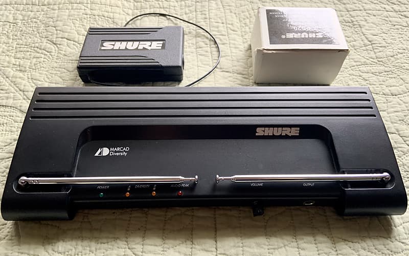 Shure AXR4G + AXB1G + PS20 Wireless Guitar Full System | Reverb