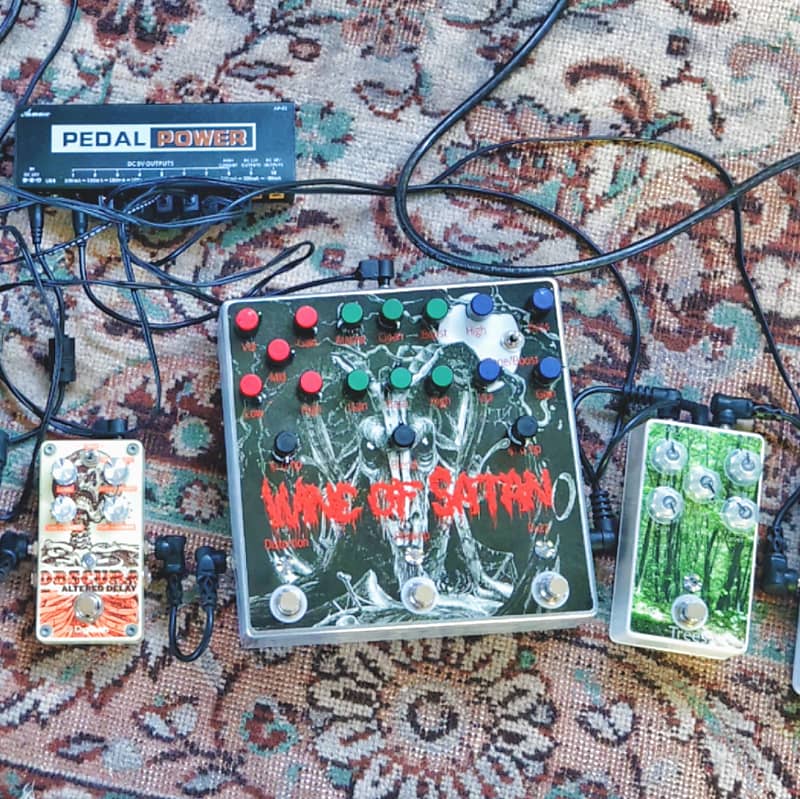 Wine of Satan : Midnight Amplification Holy Mountain + Fz2 | Reverb