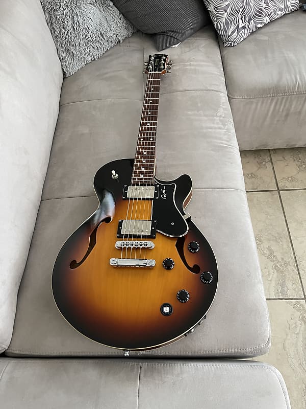 Godin Montreal Premiere TriplePlay Sunburst | Reverb