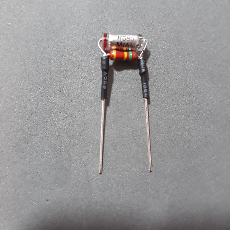 TREBLE BLEED RED STRIPE POLSTYRENE 680pF capacitor, 150K RED | Reverb