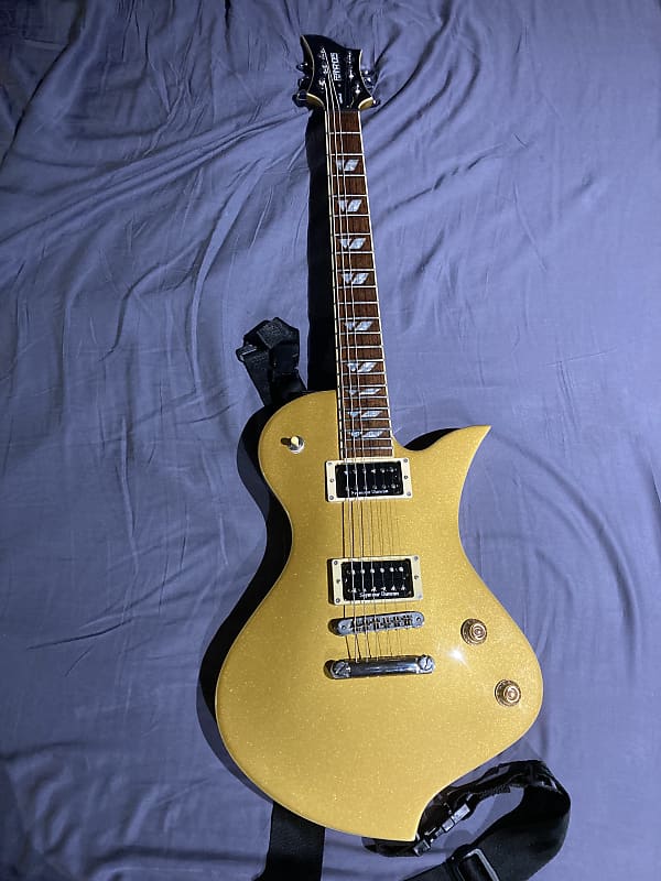 Fernandes Ravelle Deluxe 2006 - Goldtop | Reverb