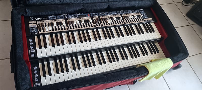 Clavia Nord C2D, Double Deck Keyboard 61-Key Hammond B3 | Reverb