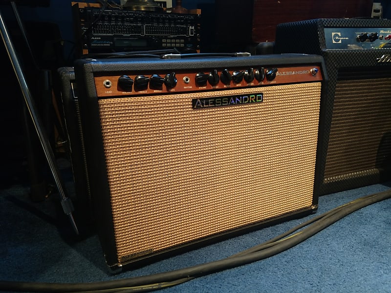 Alessandro 2/5AZZ Custom Vibrolux Reverb Style 2010's Black | Reverb