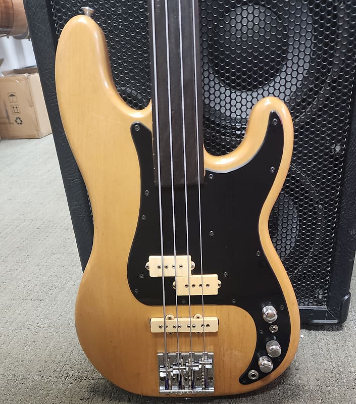 Mark Dann Custom Bass 1981 | Reverb