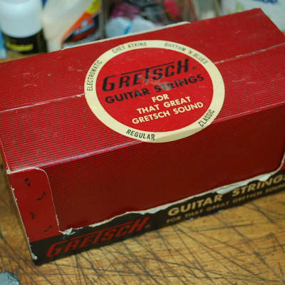 Black Diamond String Display Cabinet 1950’s - White | Reverb