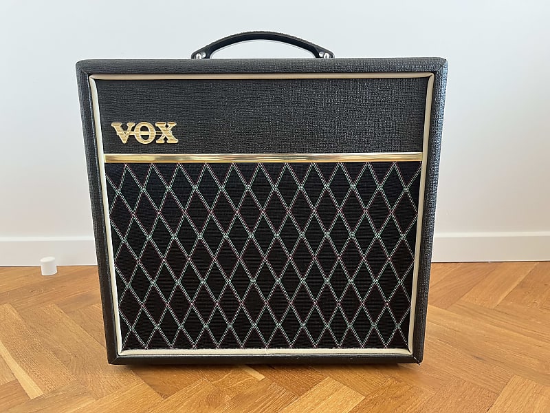 Vox Pathfinder 15R (with Reverb) 15-Watt 1x8" Guitar Practice | Reverb