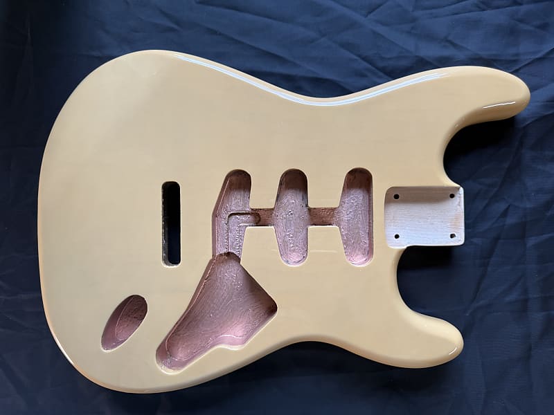 BMC Guitar Body Strat® Stratocaster Standard SSS | Reverb Deutschland