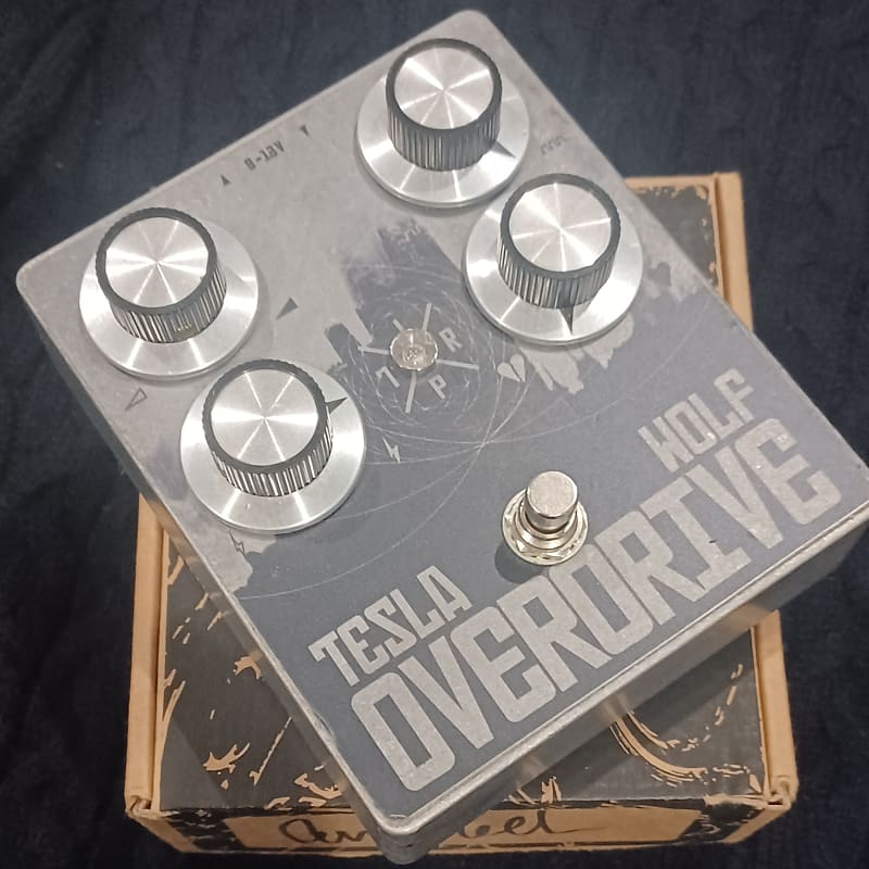 JPTR FX Tesla Wolf Overdrive 2010-2023 - Silver / Black | Reverb UK