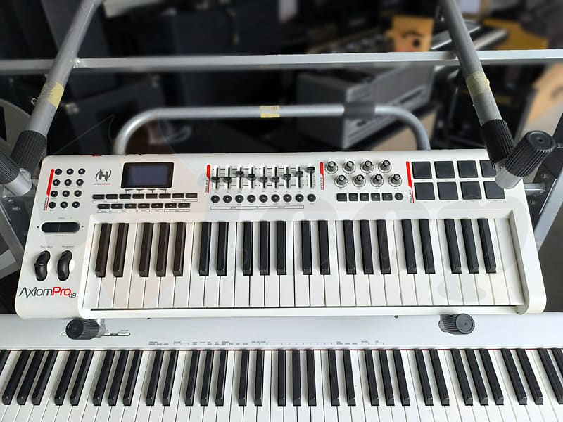 M-Audio Axiom 49 PRO | Reverb