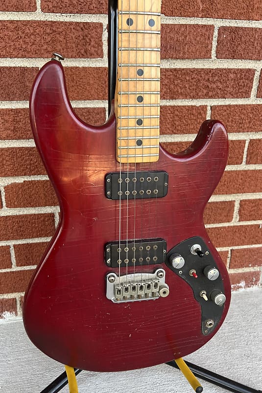 1982 G&L F100 Series II Electric Guitar & OHSC Active | Reverb