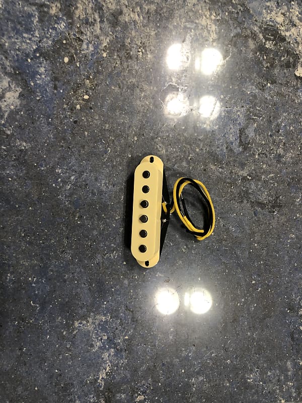 Lollar Tweed Middle (Stag. Pole) 2022 Cream | Reverb Deutschland