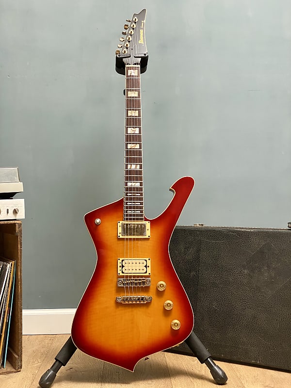 Ibanez Iceman 2 - CS-400 1982 | Reverb