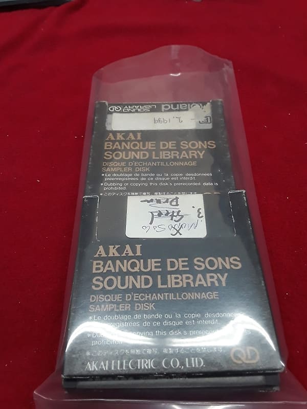 Akai Sampler Disc 2000's Black | Reverb