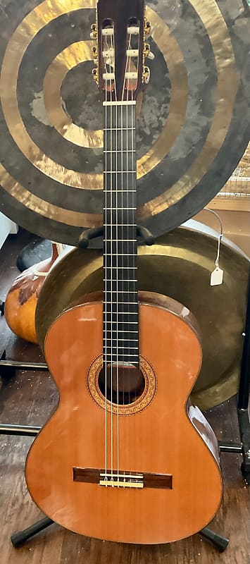 Jose Ramirez R1 Classical Guitar 2001 -w/ Original Hardshell | Reverb