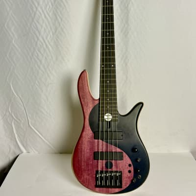 Fodera Yin Yang Bass 5 string Standard Reverse | Reverb Canada