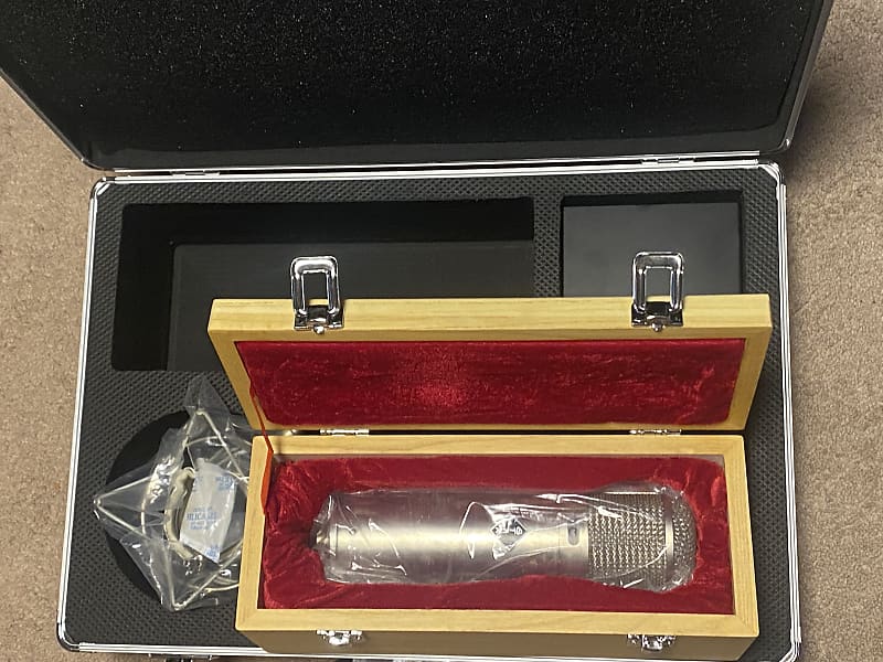 Stam Audio SA-47 Mk2 Studio Microphone 2022 - Silver | Reverb