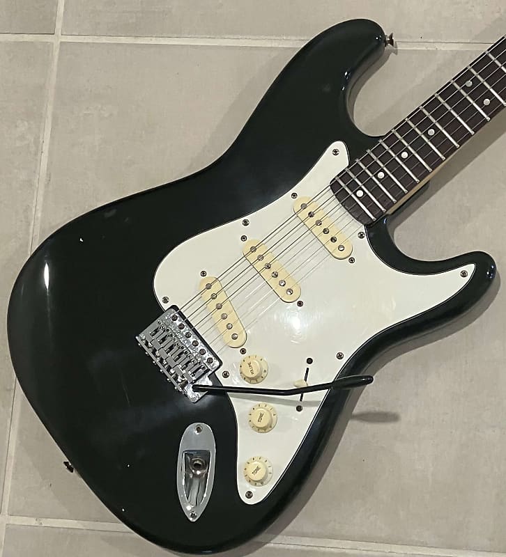 Lotus Strat - Black | Reverb