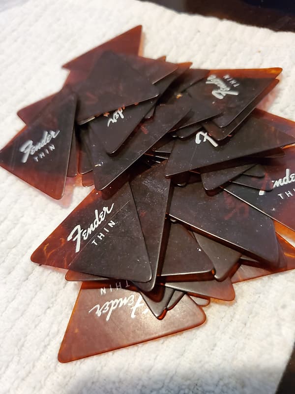 Fender Thin Triangle Picks 50 Pcs 2000's Tortoise | Reverb Australia