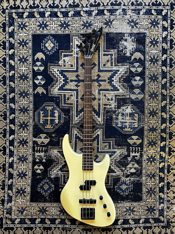 1980s Guild Pilot Bass White USA | Reverb