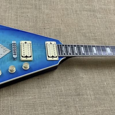 FireFly FFL Flying V Blue burst | Reverb