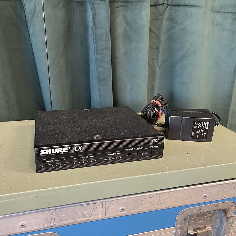 Shure LX4 Wireless receiver | Reverb