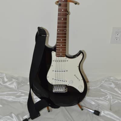 PEAVEY RAPTOR SERIES electric guitars