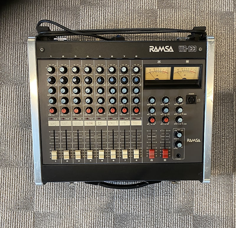 Ramsa WR-133 Mixer (8 channel) | Reverb