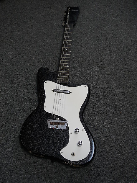 Vintage 1960s Silvertone by Danelectro Electric Guitar 1451 | Reverb