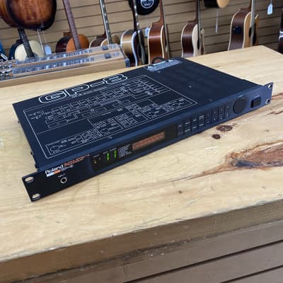Roland GS-6 1989 -great overdrive- Digital rackmount preamp | Reverb