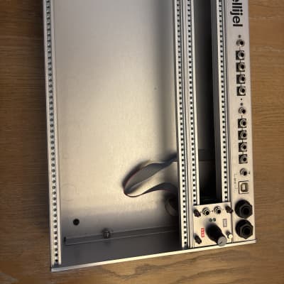 Intellijel 4U 42hp case | Reverb