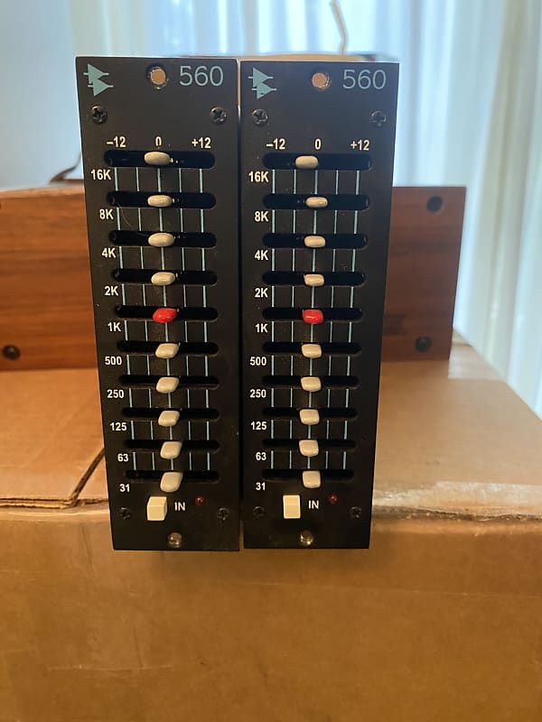 API 560 500 Series 10-Band Graphic Equalizer Module | Reverb