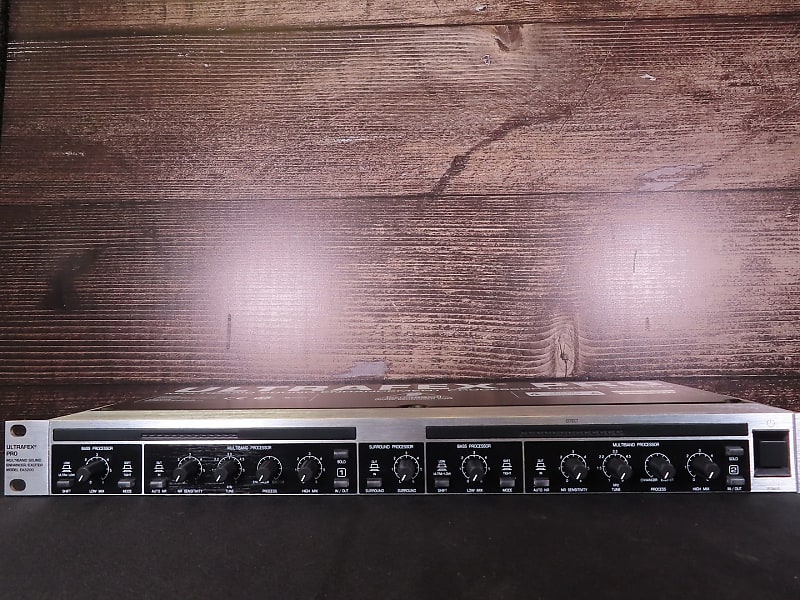 Behringer ULTRAFEX PRO 3200 Multi Effects Processors (Edison, | Reverb