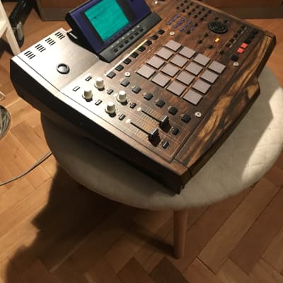 AKAI MPC 4000 CUSTOM "WOOD" STYLE IN LIKE A NEW CONDITION | Reverb