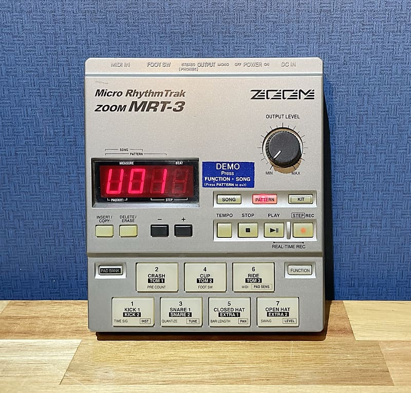 [Very Good] Zoom MRT-3 Compact Drum Machine | Reverb