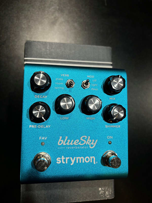 Pre-owned Strymon Blue Sky V2 Reverb | Reverb