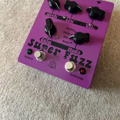 Rehoused and Modified Behringer Super Fuzz SF300 (Boss Hyper | Reverb