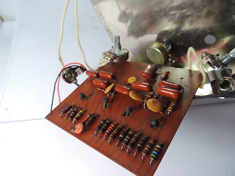 1973 Electro Harmonix Violet Ram's Head Big Muff Pi Fuzz FX 1973 Electro Harmonix Violet Ram's Head Big Muff Pi Fuzz FX