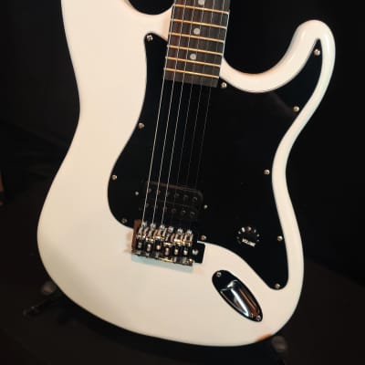 Stratocaster Tom DeLonge Style, Olympic White, Single | Reverb