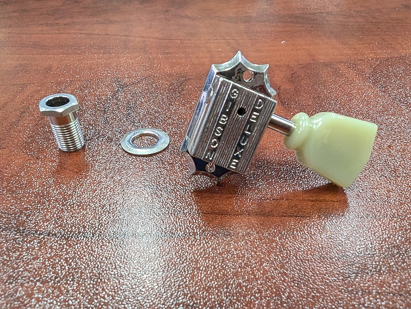 Bass side 3/3 Gibson Deluxe tuner 2004 - Nickel - Green key | Reverb